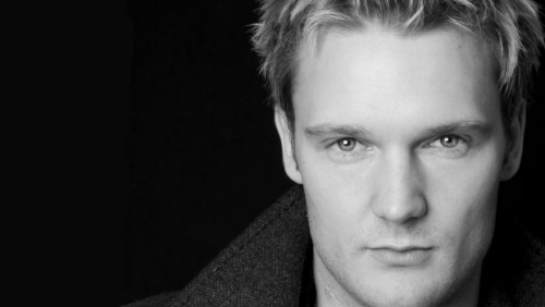 Oliver Kieran-Jones entra para o elenco de ‘Glee’ » TeleSéries